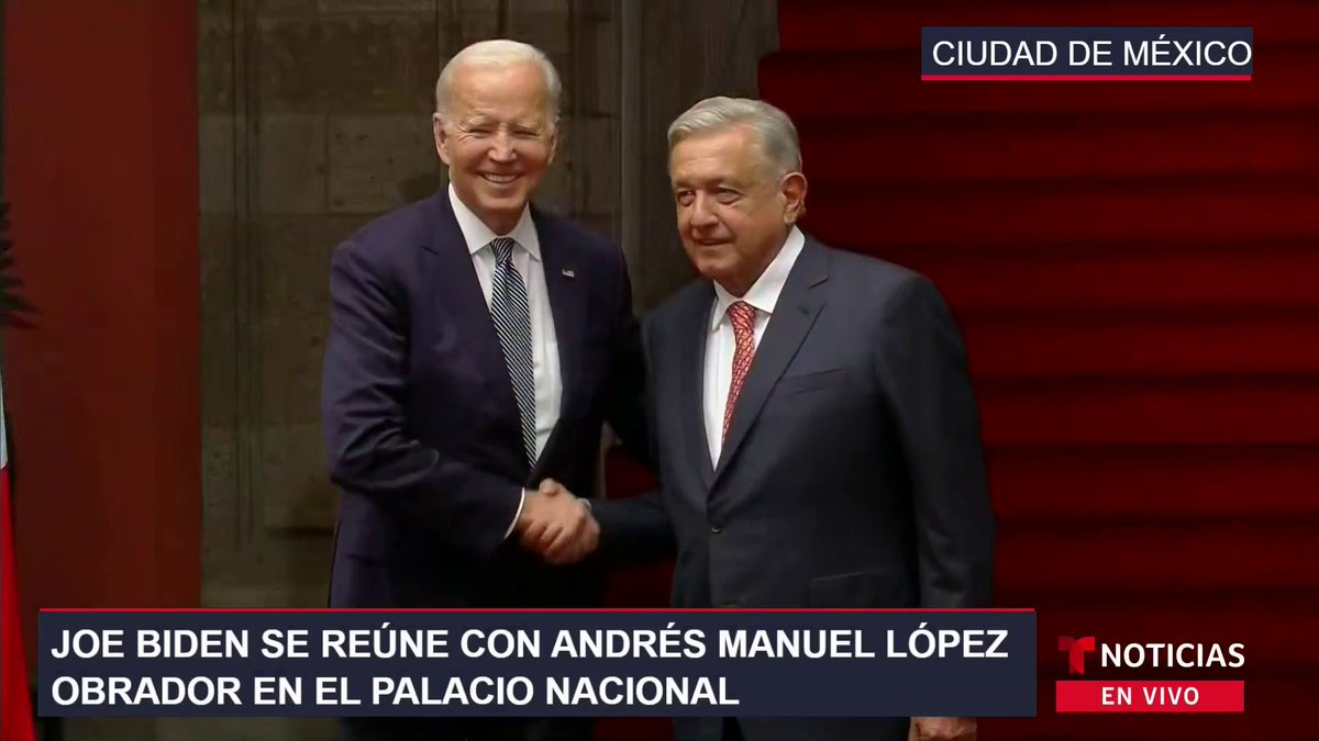Biden y AMLO se saludan en el Palacio Nacional de Ciudad de México en ...