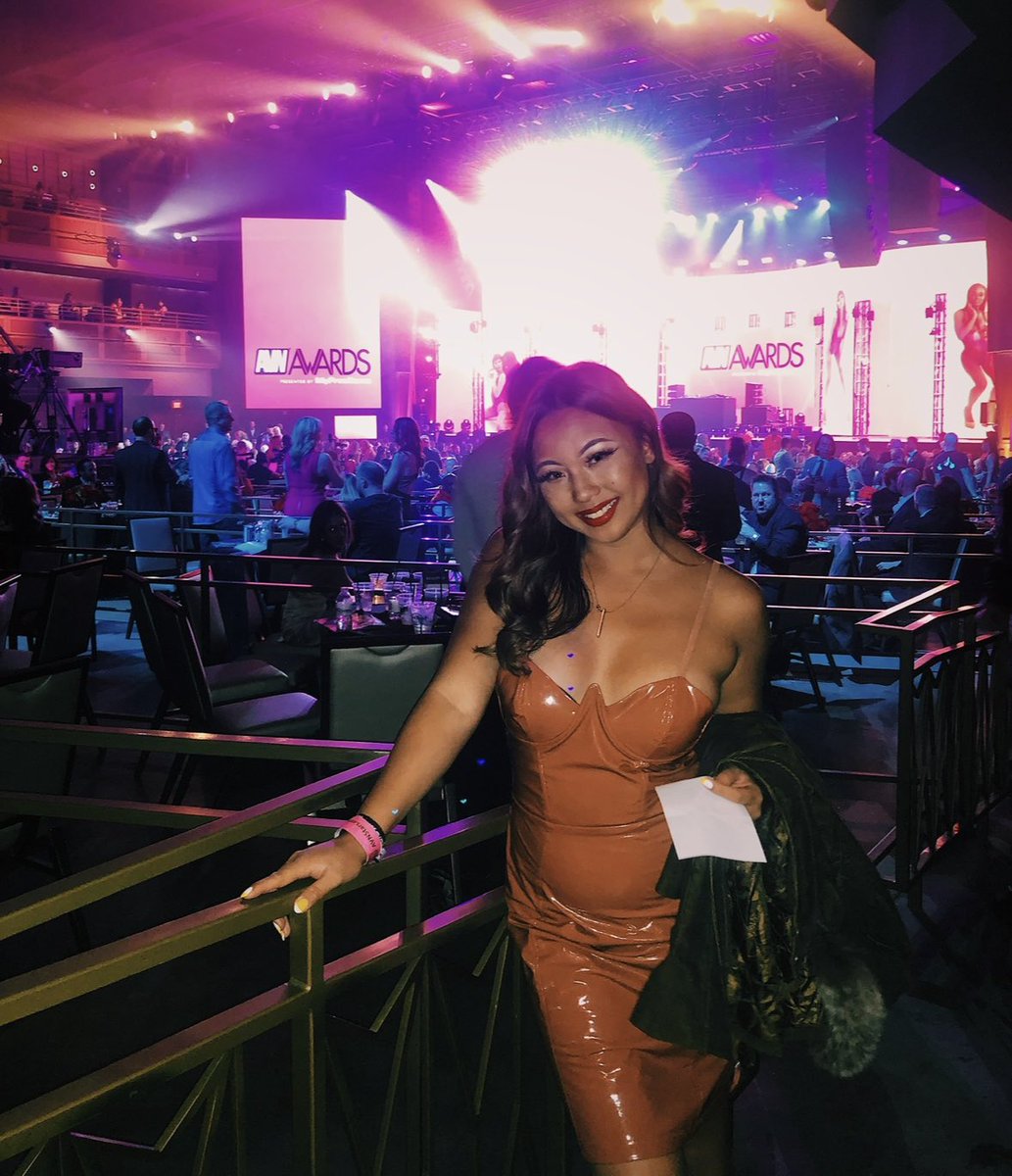 Robbie Nelson (AVN Las Vegas Jan 4-8th) on Twitter: "RT @kazumisworld: WOW…my first ever AVN 2 ...