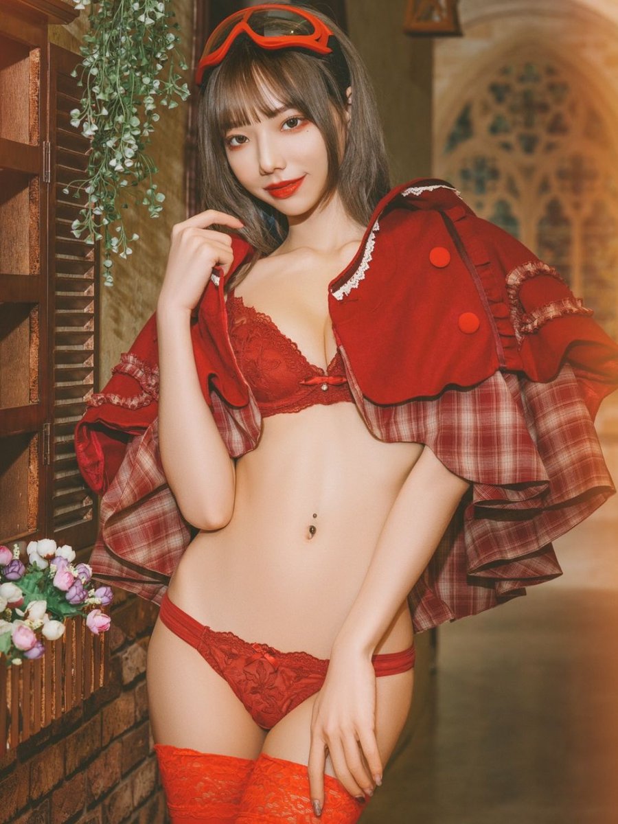 雖然是舊照，但每張照片對我來說🎀 都是回憶以及經歷，值得回味和珍惜 【啾啾所有社群跟周邊官網】https://t.co/VcMjs2nmUn 純慾女孩 啾啾 @chuchu05261314