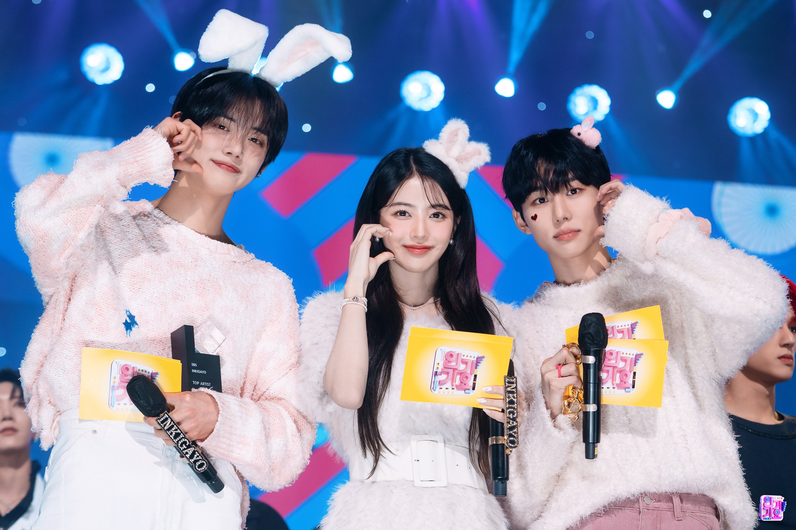 TXT INTERNATIONAL on Twitter: "(SBS INKIGAYO) BEHIND THE SCENES PHOTO SKETCH — #YEONJUN (14 ...