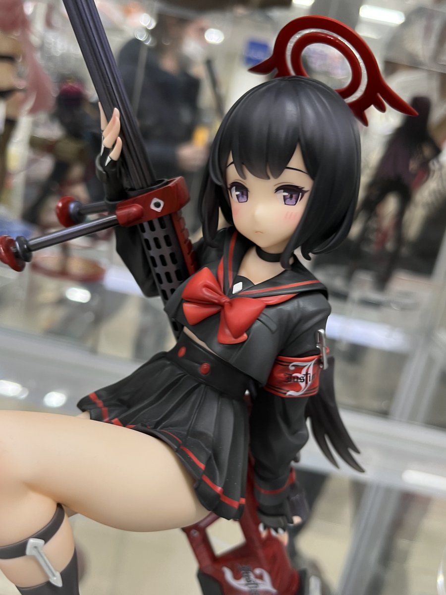 AmiAmi English on Twitter: " ️Pre-order open!! ️ Blue Archive - Shizuyama Mashiro 1/7 Complete ...