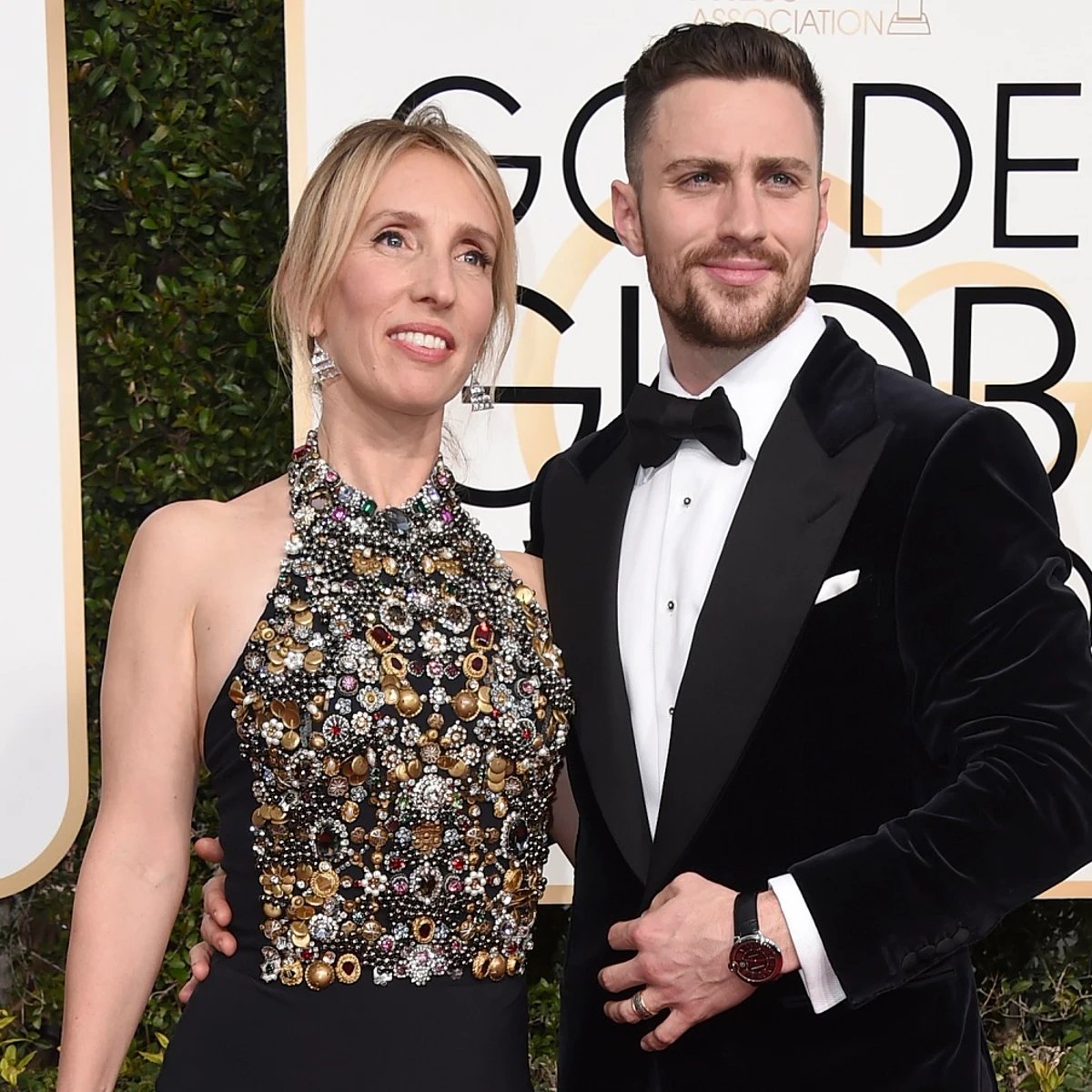 Alain on Twitter: "Este es Aarón Taylor-Johnson Con 18 años se caso con su esposa de 42 años (24 ...