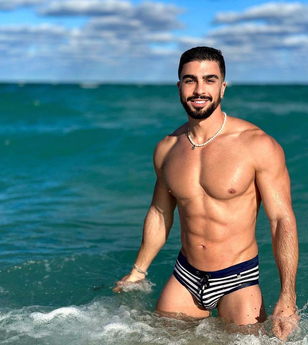 Hot Dudes Good Mood 🇺🇦 on Twitter: "Sagi Shabat 📸"