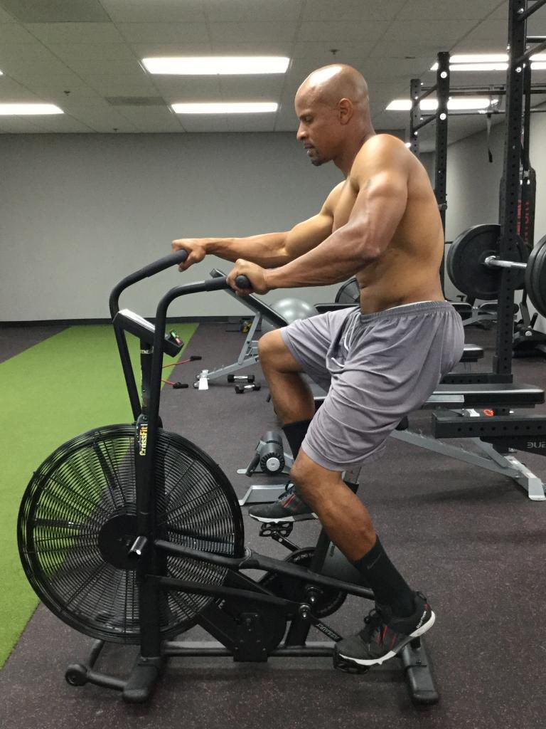 GM There’s 3 global body skills: > Bracing To be able to compress ...