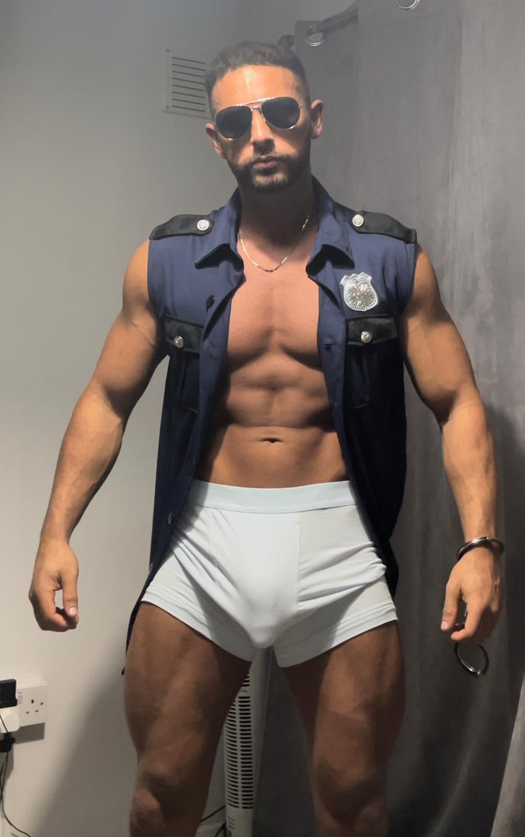 Sixam on Twitter: "RT @UKPleasureBoys: New to Twitter it’s our newest ...