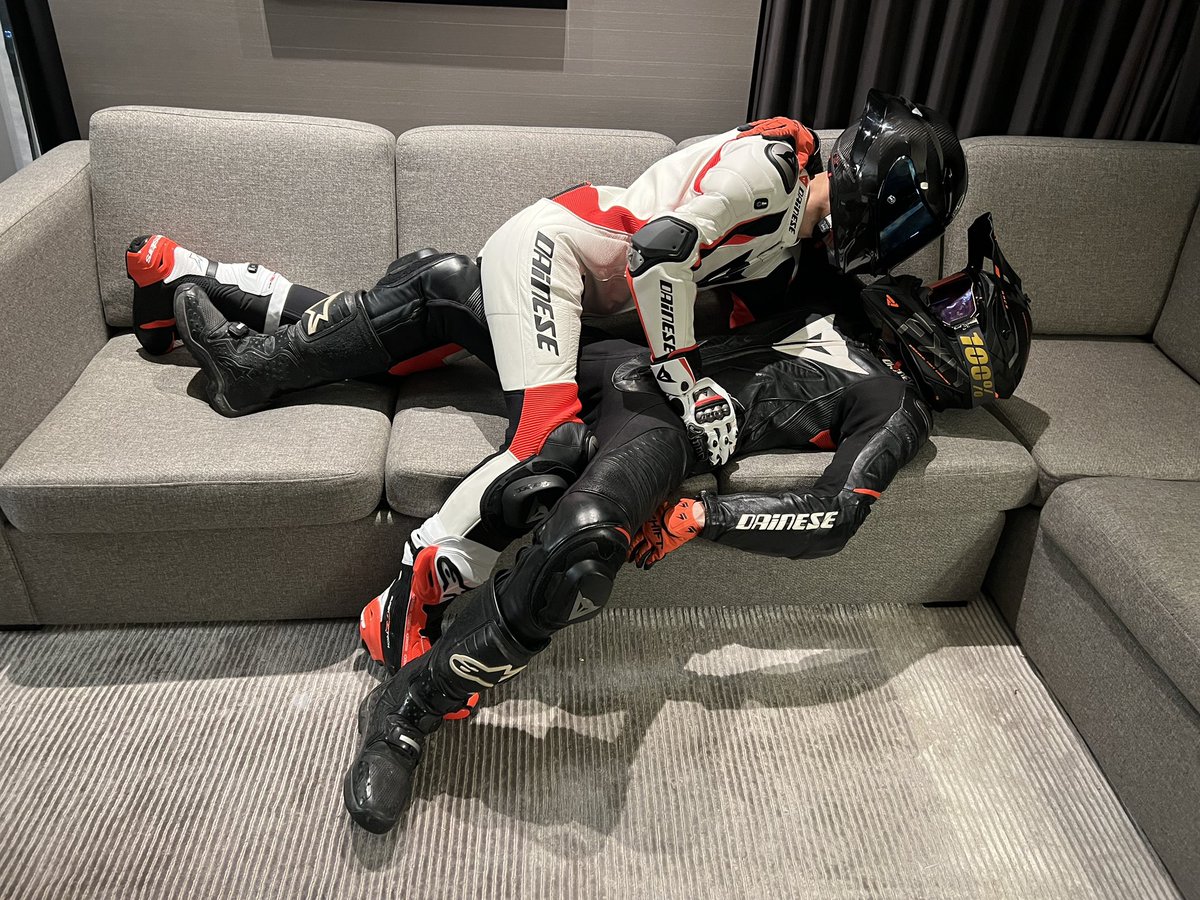 ORi on Twitter: "A good meeting 😆"