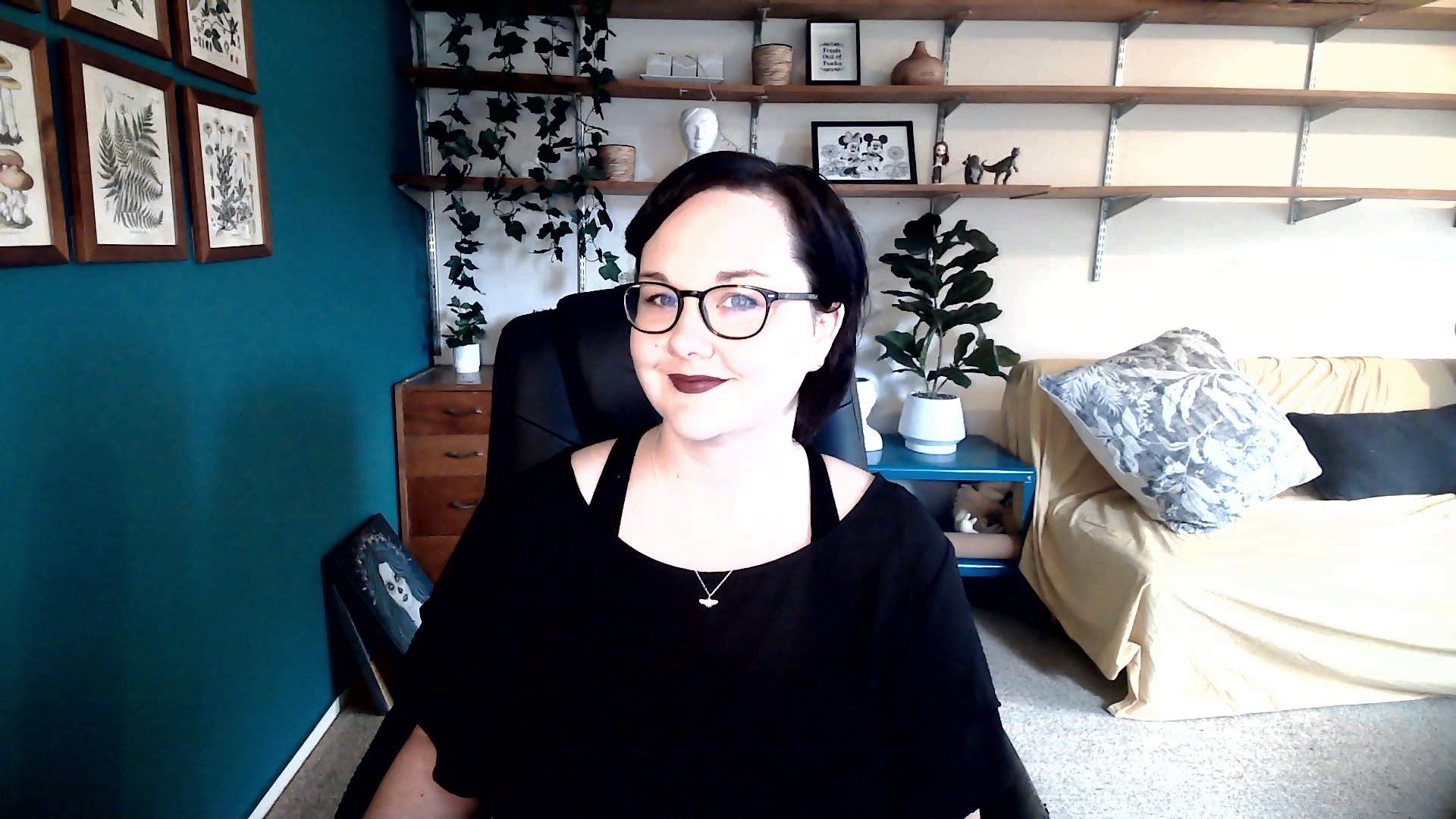 Bex on Twitter: "I spent part of my break re-arranging and re-decorating my office. Feeling ...