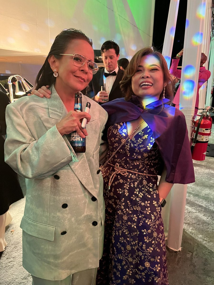 Steve Vega on Twitter: "THE Dolly de Leon, THE First Filipino Golden Globes nominee holding her ...