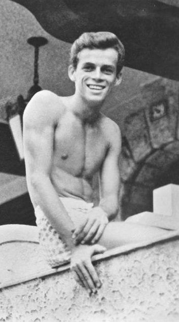 Há 77 anos, em 11 de janeiro de 1946, nascia Stuart Angel Jones ...