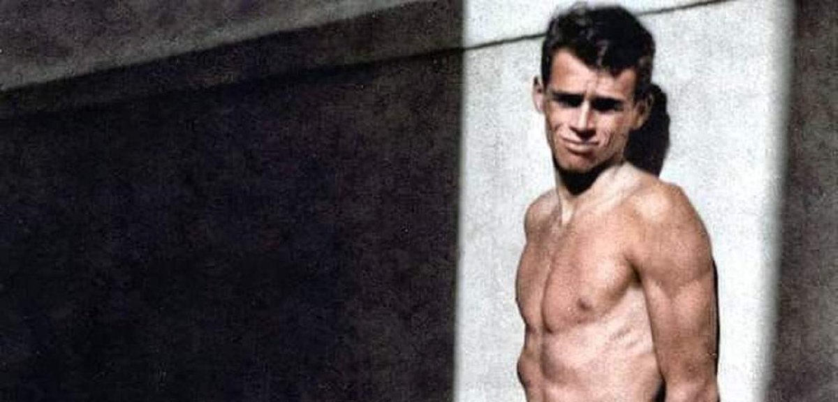 Há 77 anos, em 11 de janeiro de 1946, nascia Stuart Angel Jones ...