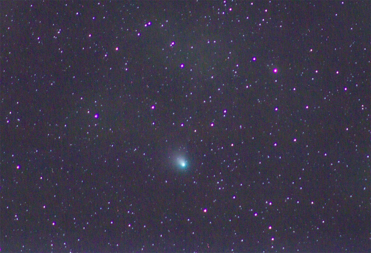 EL VERDE COMETA QUE NOS VISITA Un cometa de período largo será visible ...