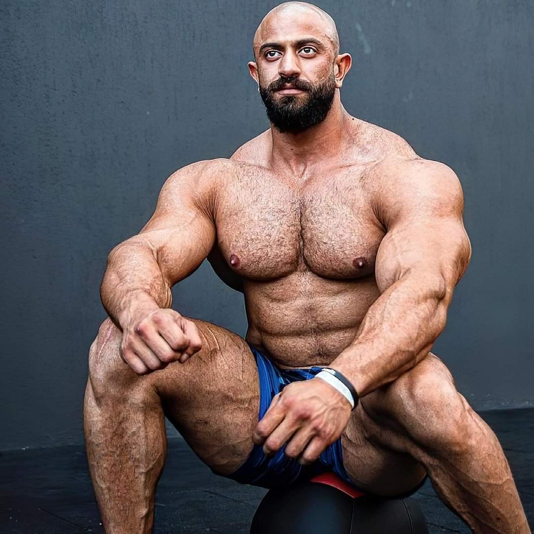 MuscleColtStar (MCS) 57K ️ Thanks on Twitter: "Sohaib all that muscle and chest hair 🥰😍 I'm in ...