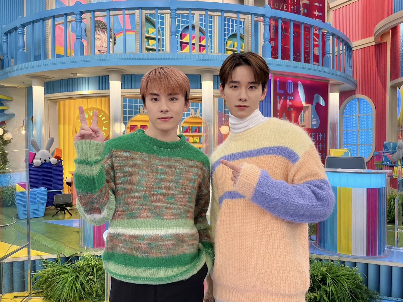 JO1 on Twitter: "TBS《 #ラヴィット！ 》 #川西拓実 #佐藤景瑚 が出演させていただきました☀️ ありがとうございました！ 本日発売、 JO1初のドキュメンタリー映画 ...