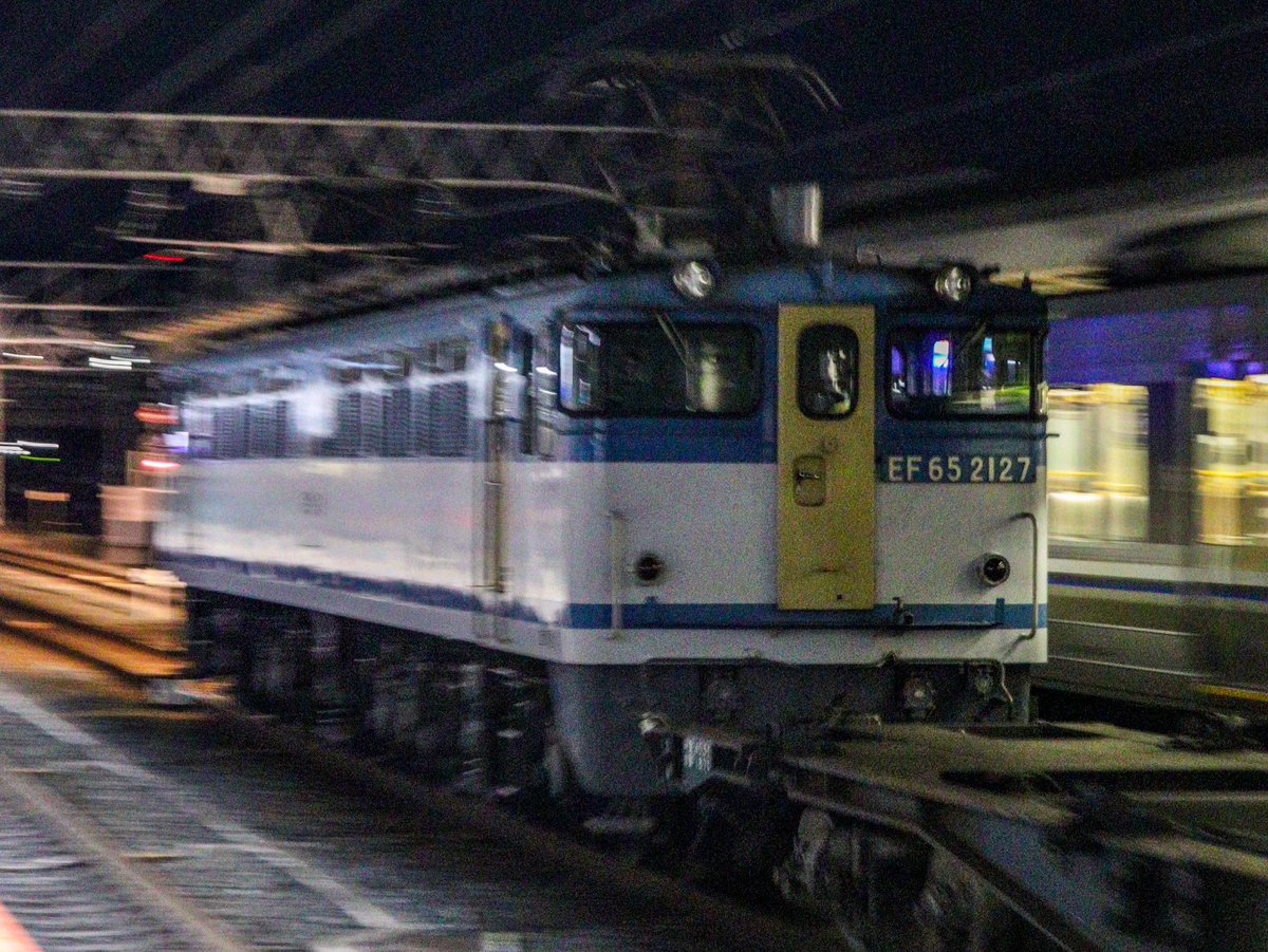 patisserie-kiyo-522 on Twitter: "おはようございます😊またすぐに帰って来るのかな？🤭 #新鶴見a26運用 #5086レ #EF652127 #EF65pf #新 ...