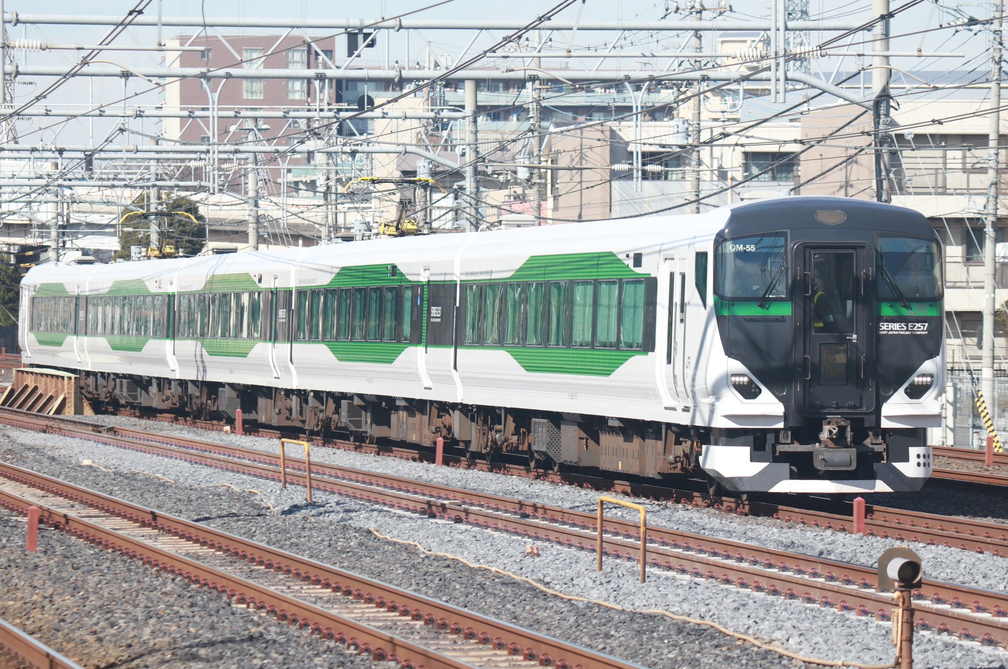 ハヤシライス on Twitter: "1/12 試9930M E257系5500番台 OM-55編成 高崎線内送り込み 試運転 @西川口 https://t.co/DJNkdZD61Q ...