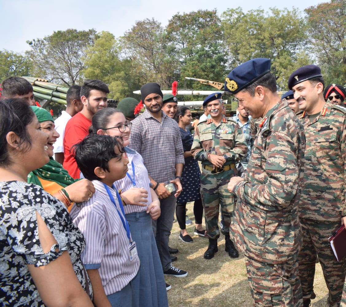 Indian Army’s EME school organizes ‘Know Your Army’ event in Vadodara ...