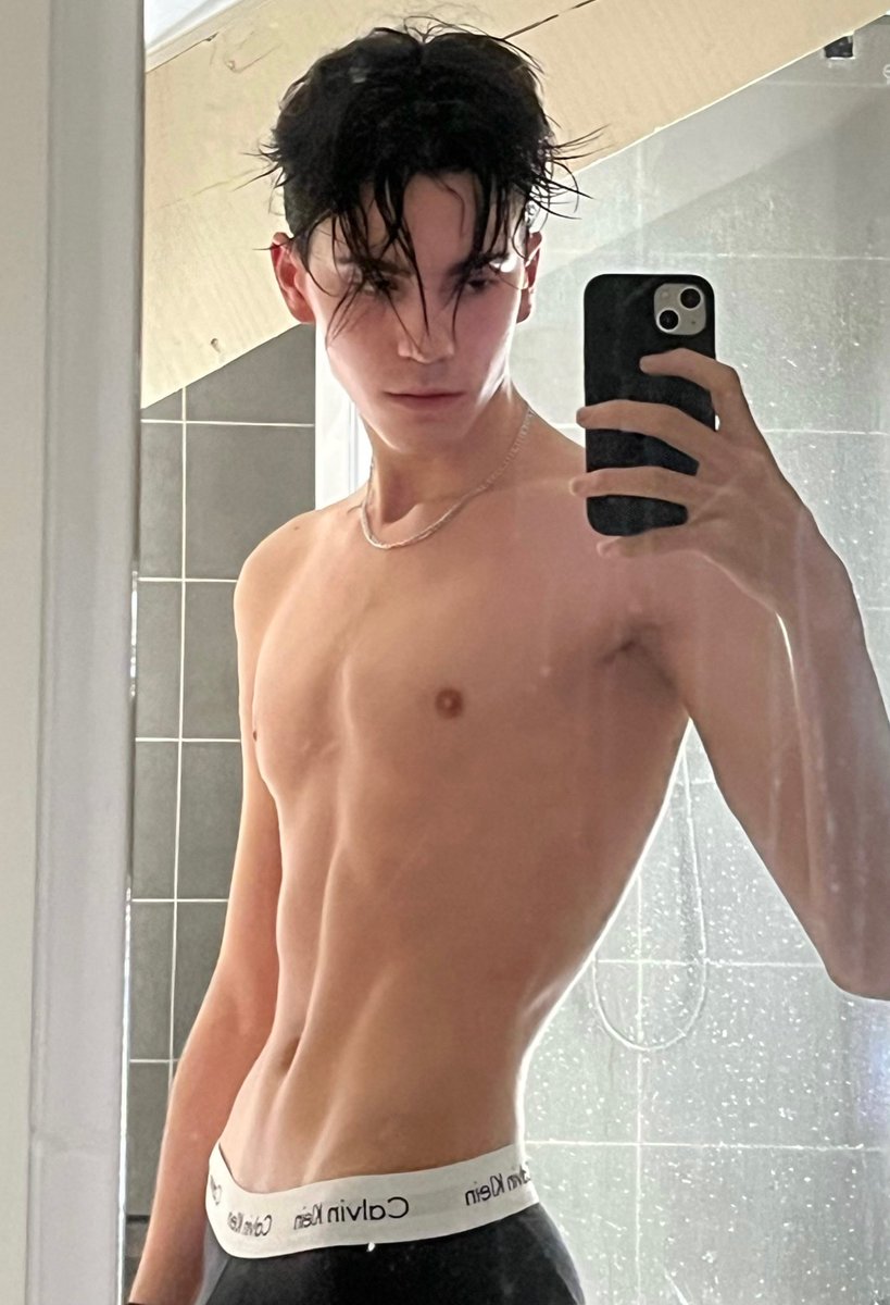 Onlyfans Twinks on Twitter: "RT @melvincmmm: bonsoir"