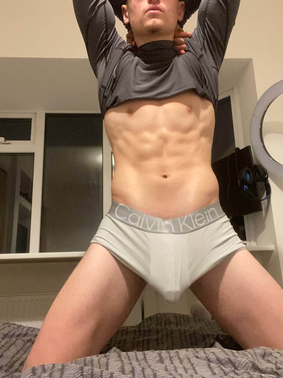 Leo on Twitter: "We can workout for hours 🥵 https://t.co/YQTf1m6fcI" / Twitter