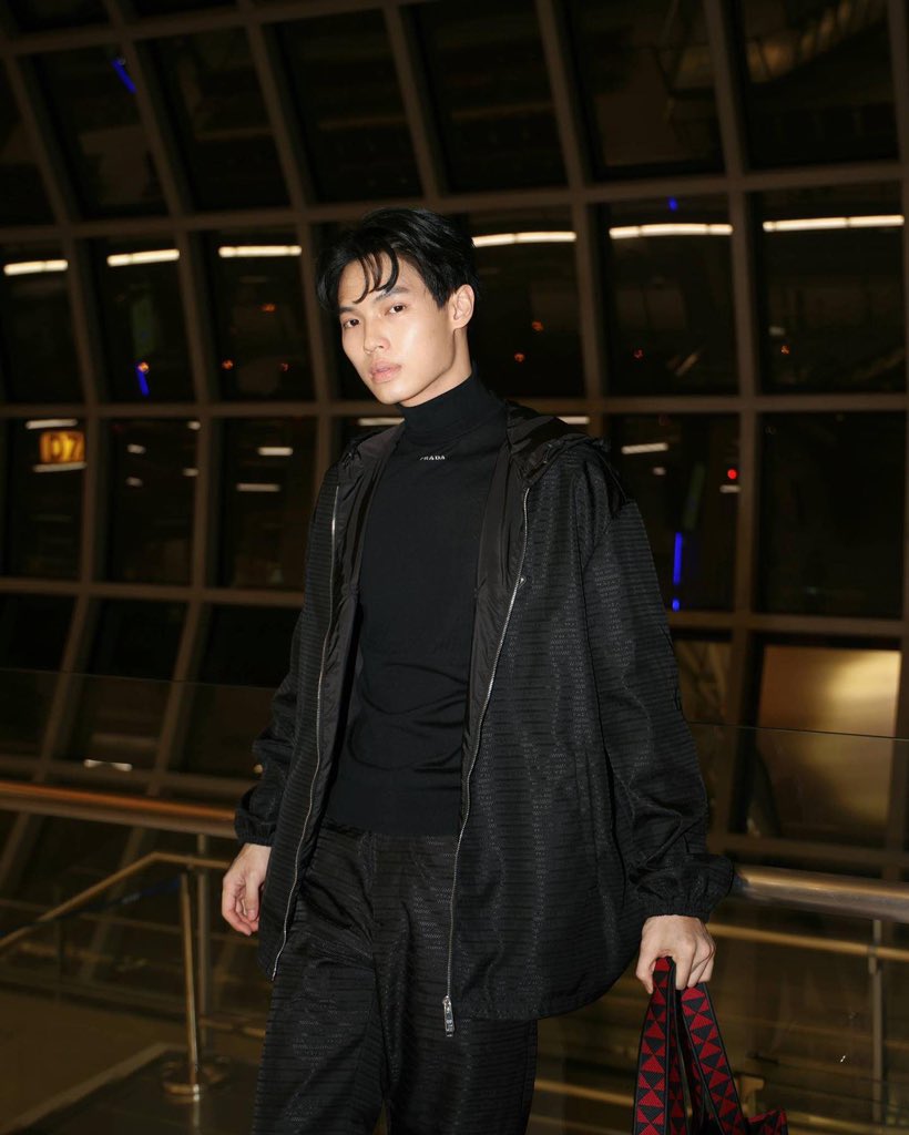 Mackey on Twitter: "RT @whatwinsays: IG @winmetawin update It’s been a while, see you soon ...