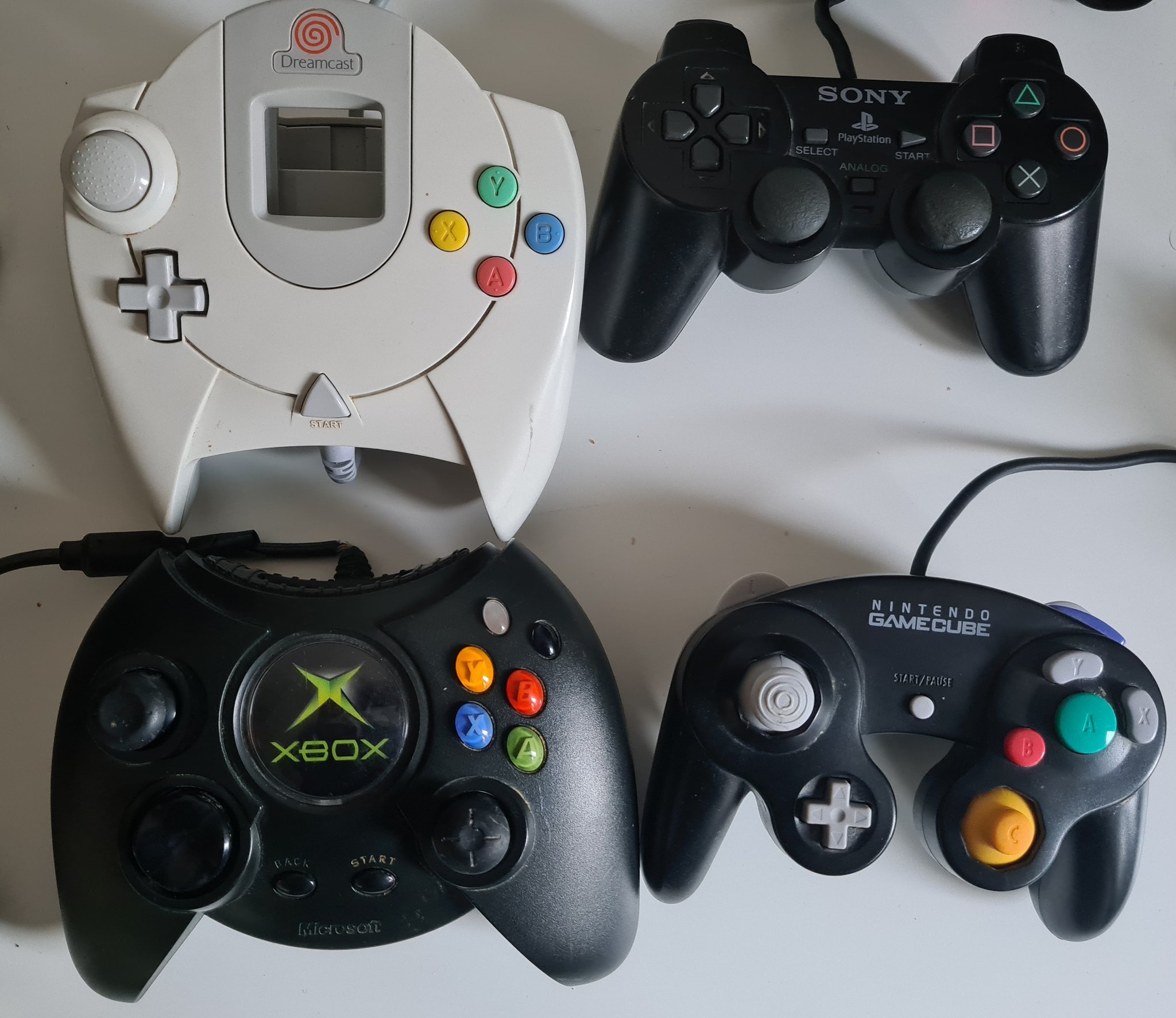 Dreamcast Controller Vs Xbox Controller