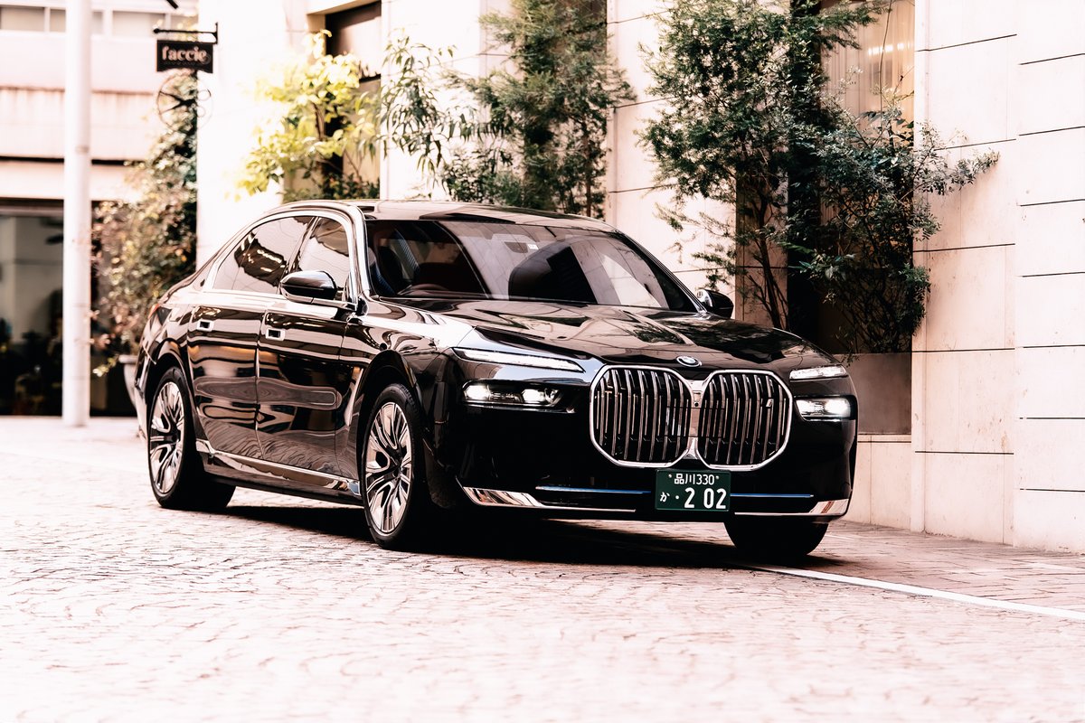 herotrblog on Twitter: "RT @MKofficial_PR: 京都MKと東京MKで導入しているBMWの電気自動車「BMW i7」の写真が届きました！こちらの車両は貸切 ...