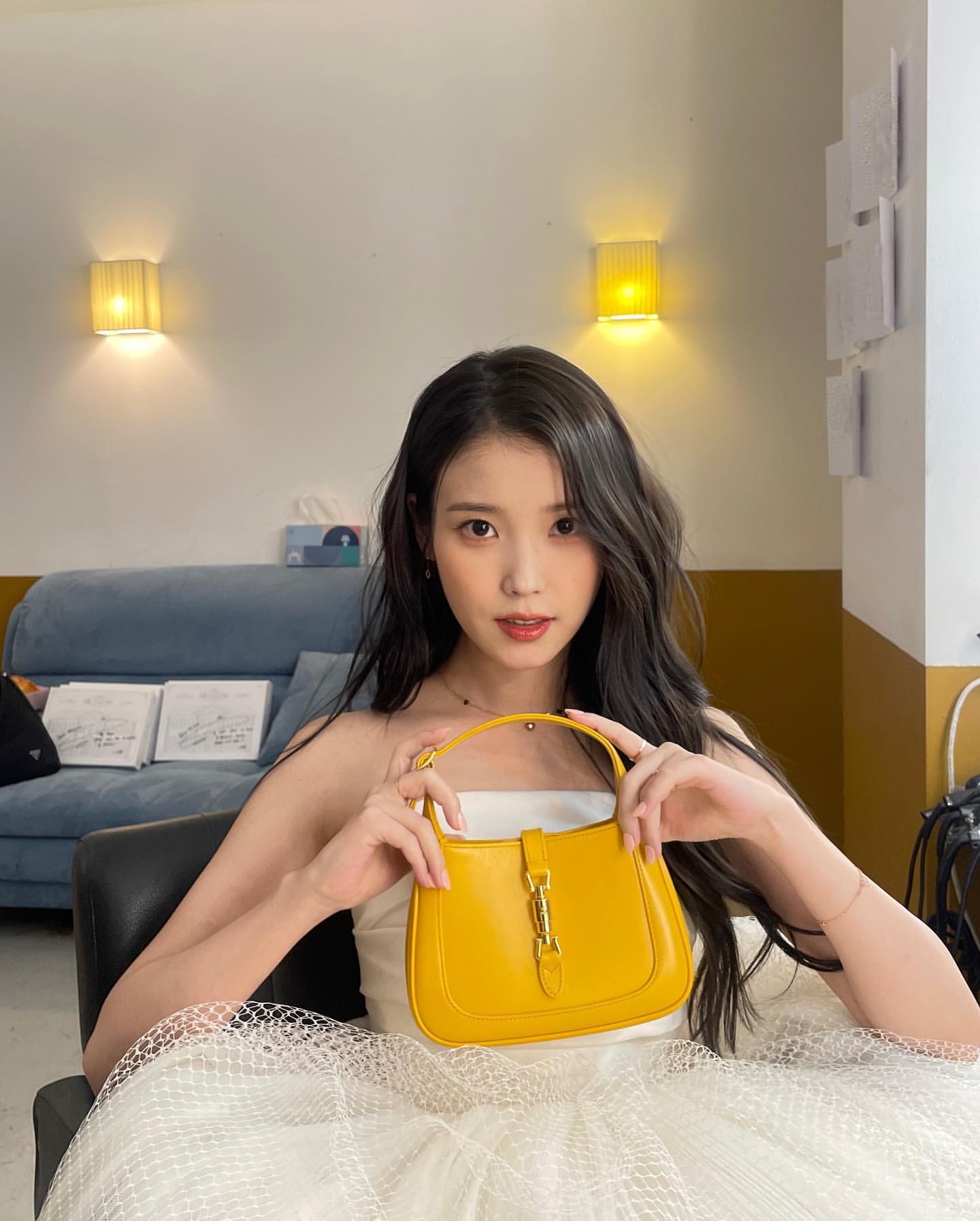 𝑩𝒍𝒖𝒆𝒘𝒊𝒏𝒈 (@iu_bluewing) / Twitter