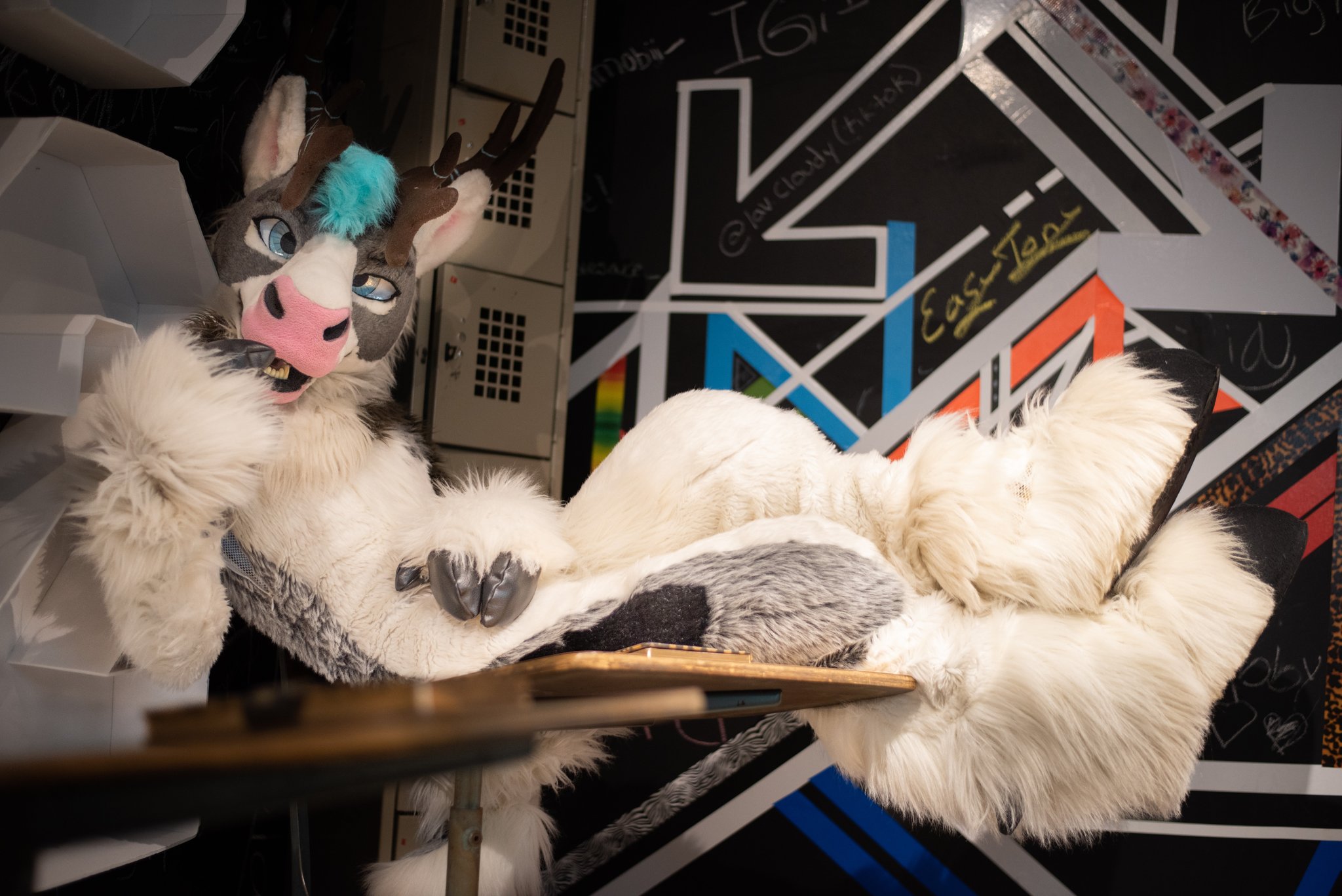 Røͩʀͤᴇͤᴋͬ 🔜 MFF on Twitter: "School's in session~🍎🦌 ️📓 #FursuitFriday 📸: @Kai_Fur_Photos https ...