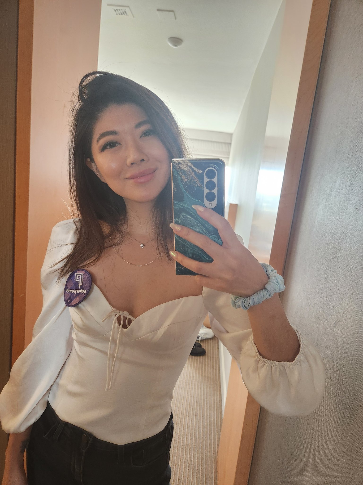 Xuan Liu on Twitter: "Playing some high stakes poker today 🙌 https://t.co/Vw48s3FCdL" / Twitter