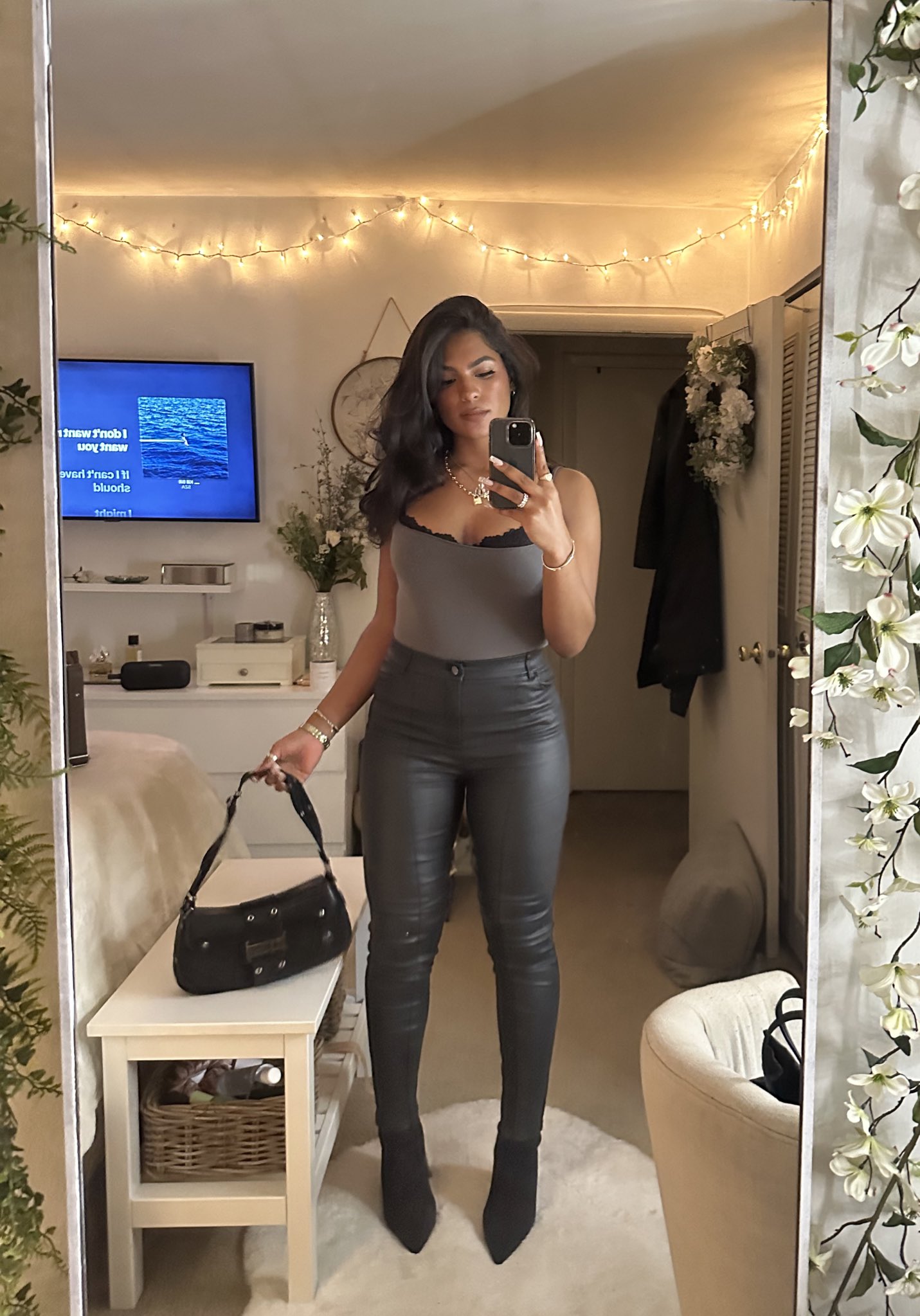 monet mcmichael 🤍 on Twitter: "ITS TIMEEEEEEE https://t.co/i9ZdgHOvvf" / Twitter