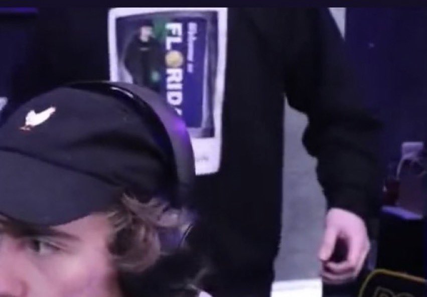 honksmile!! | v day mail 📌 on Twitter: "George??? Florida?? Dnf is real??? https://t.co ...