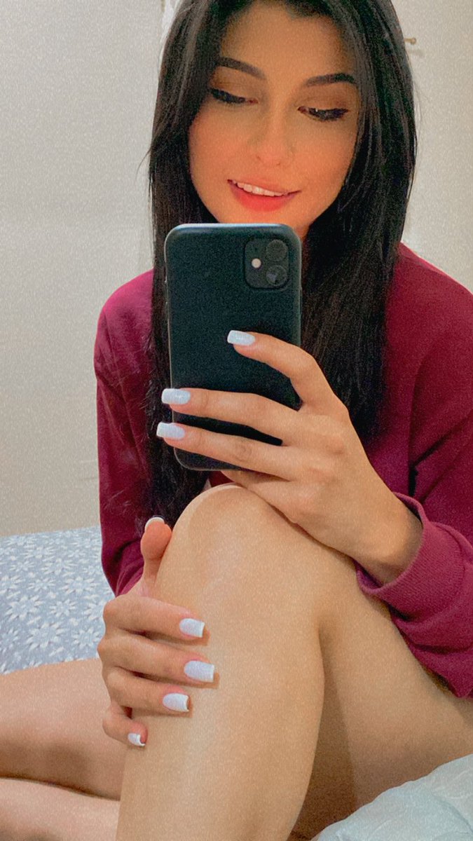 Saritaa 🤍🪄 on Twitter: "No caption. 🌙