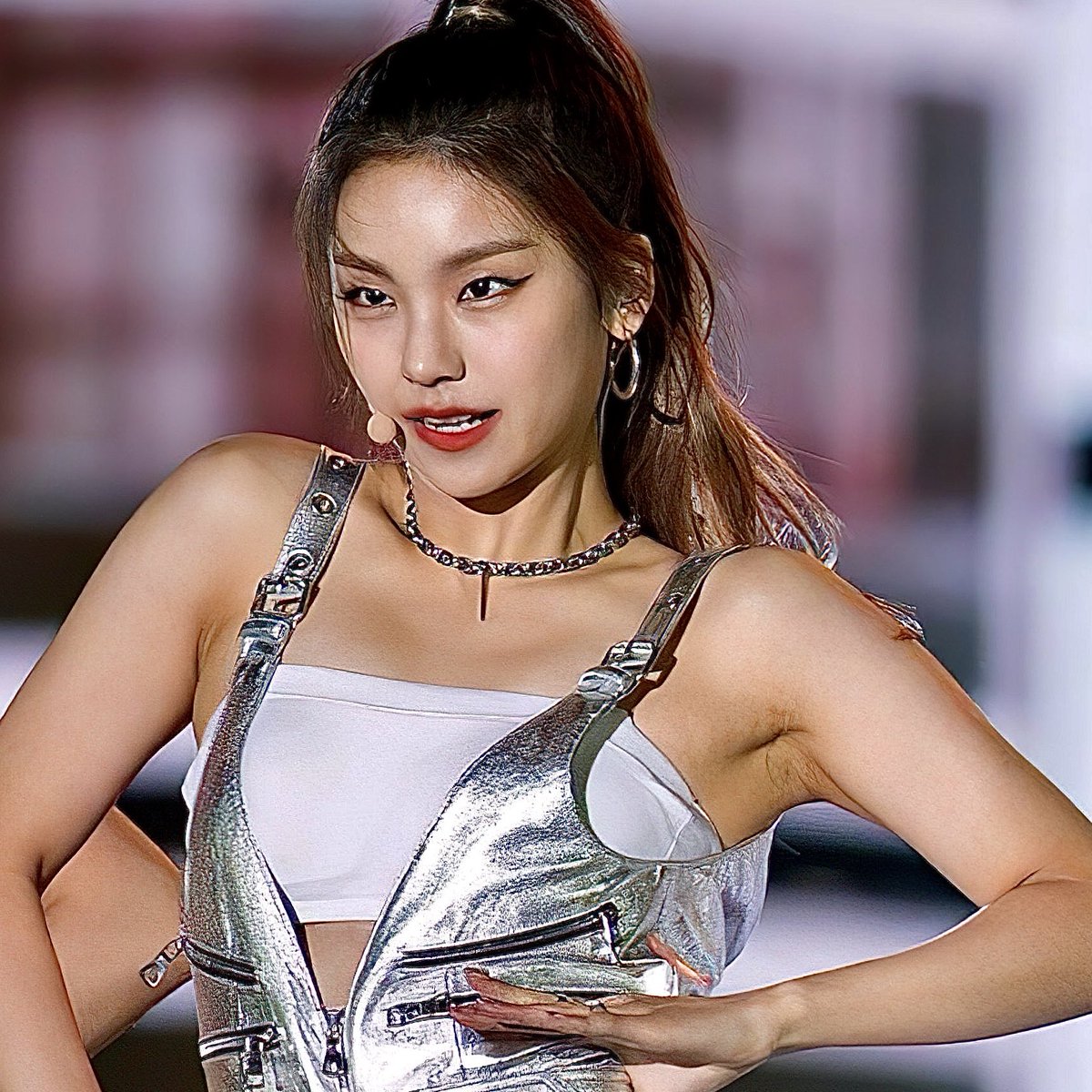 🇰🇷 𝘼𝙧𝙢𝙥𝙞𝙩 𝙂𝙖𝙡𝙡𝙚𝙧𝙮 💎 on Twitter: "Yeji - ITZY https://bltly.link/db9TZM0"