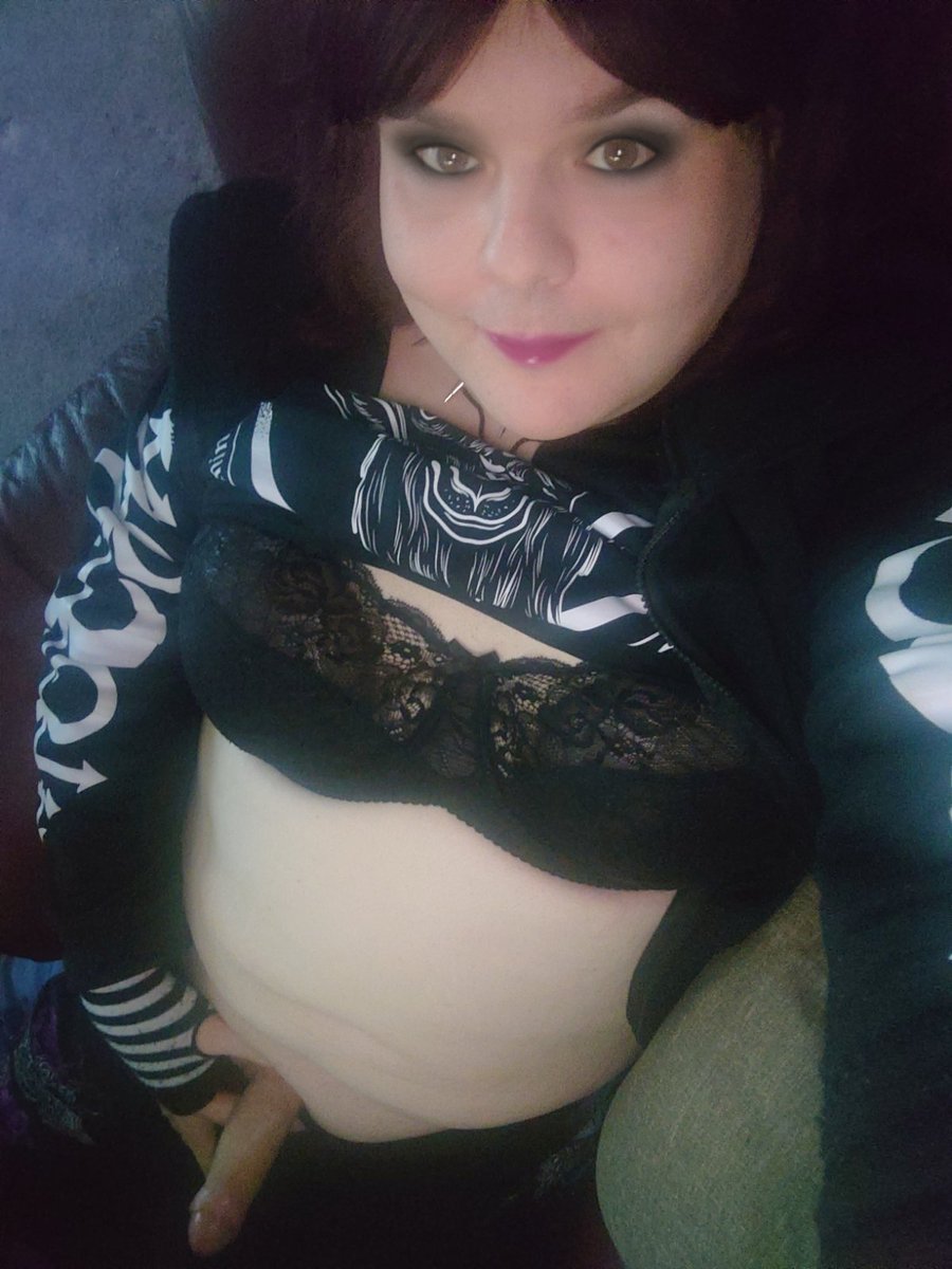 Sissy Holly on Twitter: "RT @shinosakiwow13: Hmmmm my gock right now 😋😋"