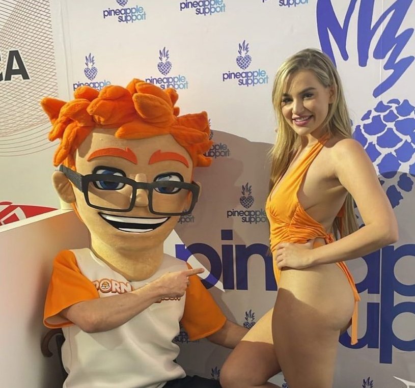 Blake Blossom.fan🌸 🥰😘 on Twitter: "👸@blkblssm with theporndude 😘🥰 https ...