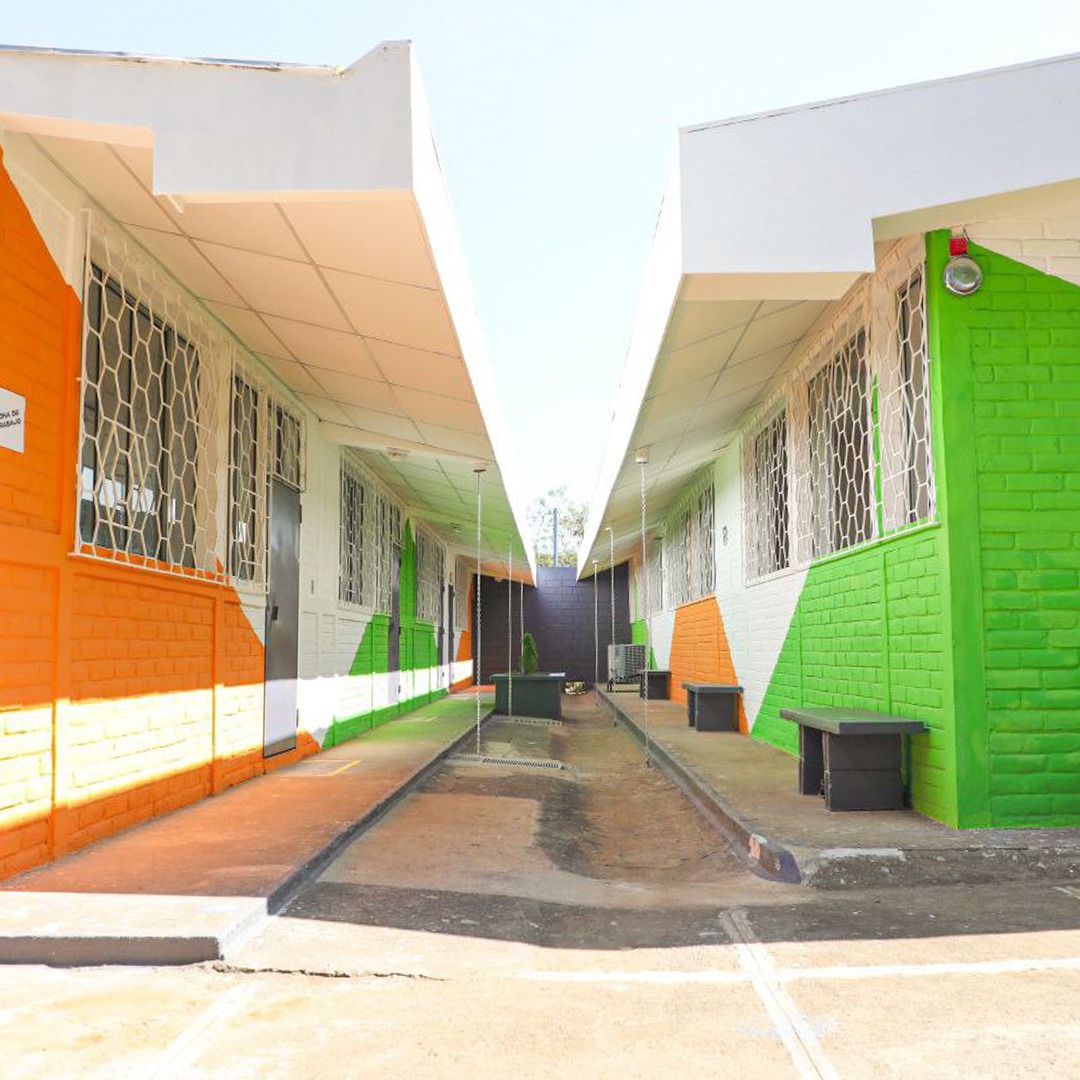 Ministerio de Educación on Twitter: "Hoy estamos reparando esa deuda de infraestructura en el ...