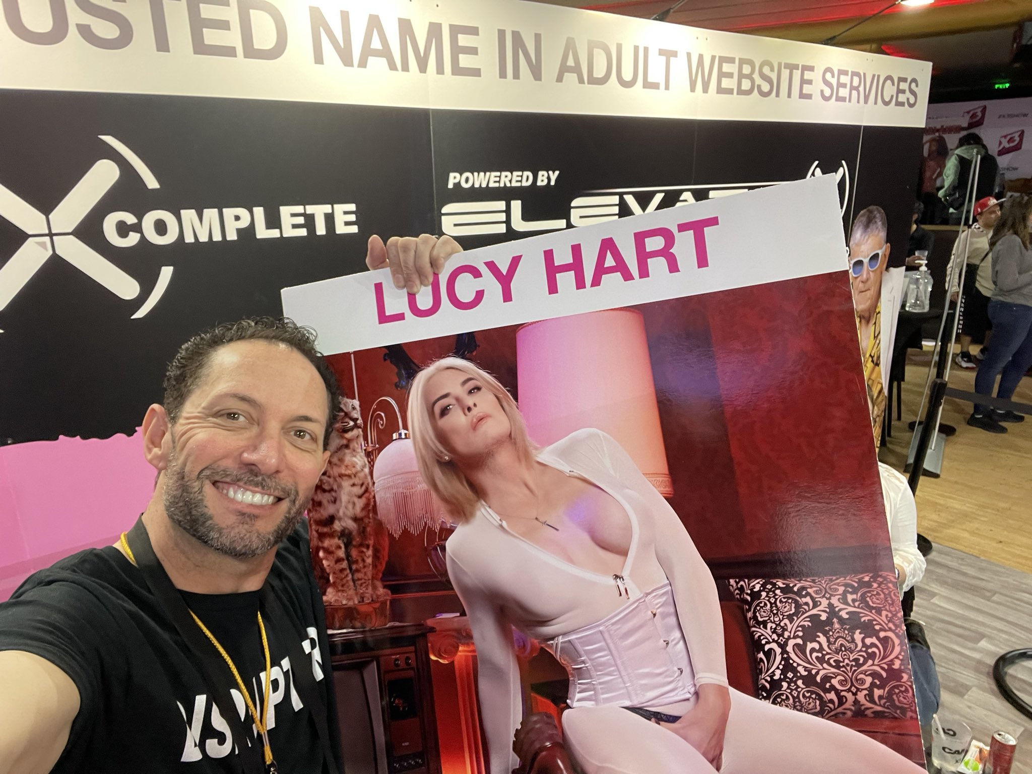 Elevated X on Twitter: "@mamahartx couldn’t be here at @x3expo in person but is here in spirit ...