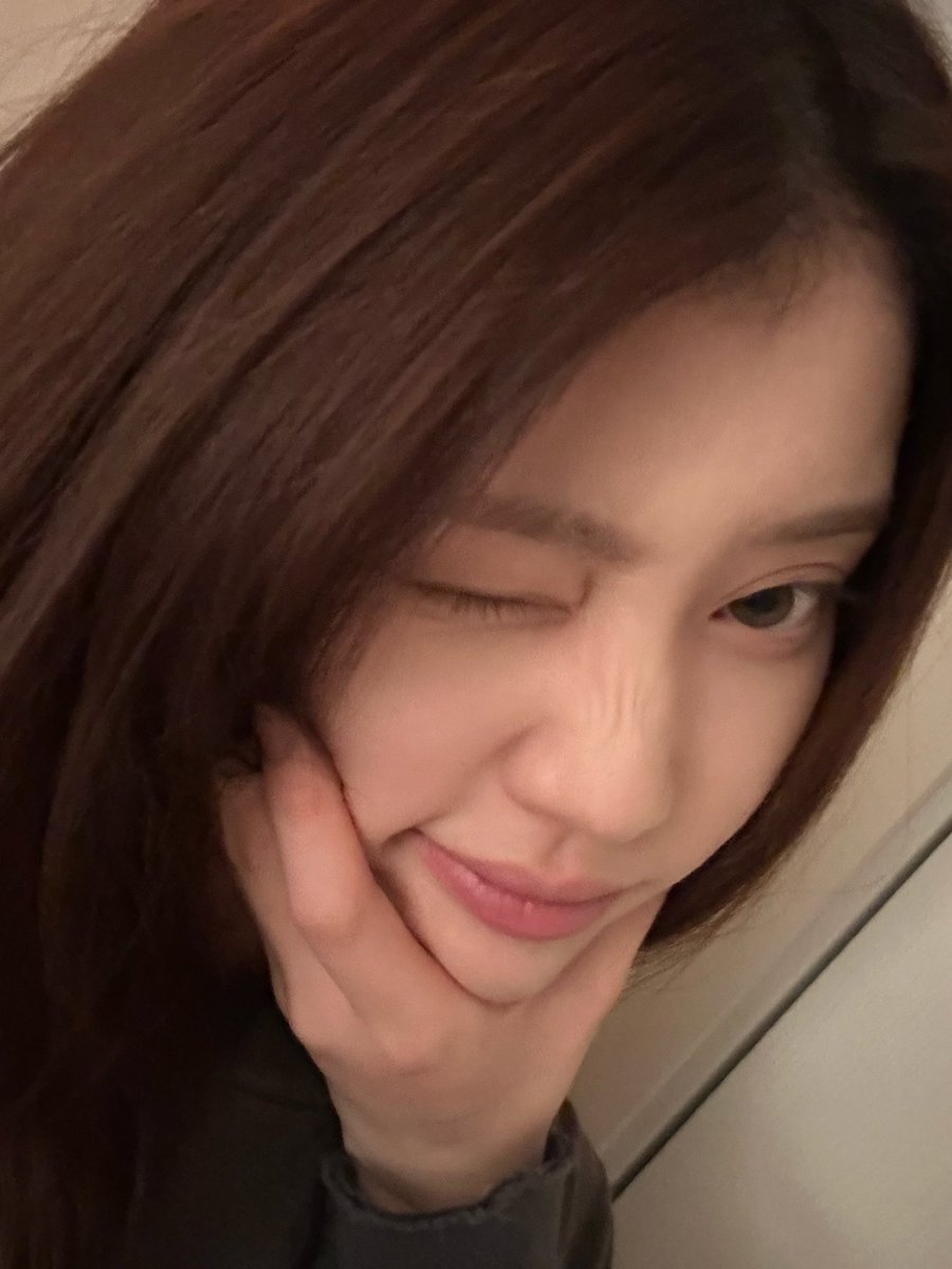 xiaoting logs on Twitter: "230115 #XIAOTING 🪐"