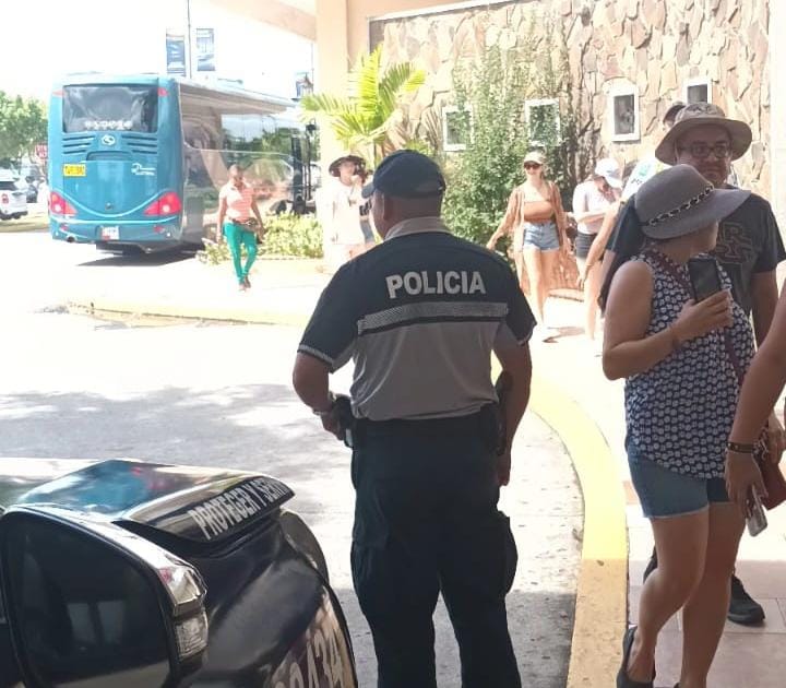 Policía Nacional on Twitter: Policía Nacional on Twitter: