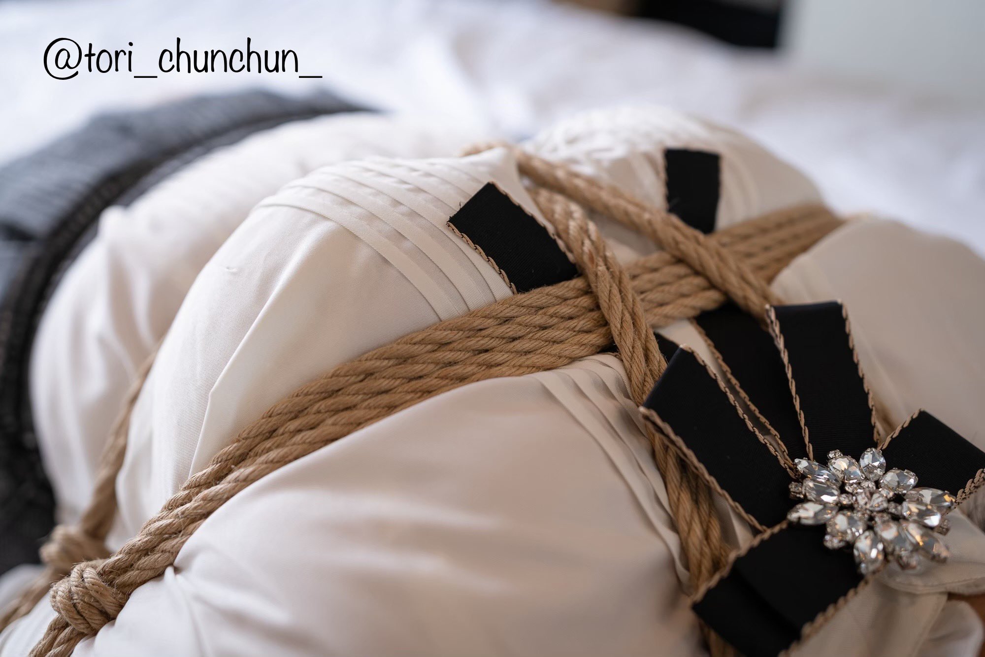 すずめ on Twitter: "息苦しさは快楽の導入部。 #緊縛 #紧缚 #kinbaku Partner:雪櫻(@yukizakura_knbk)さん https://t.co ...