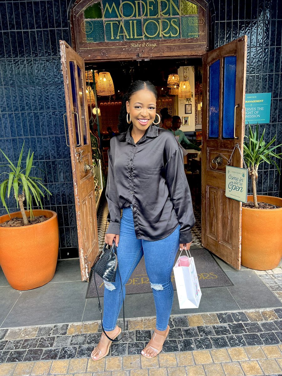 youtube: thando hadebe on Twitter: "Fine babe🖤"