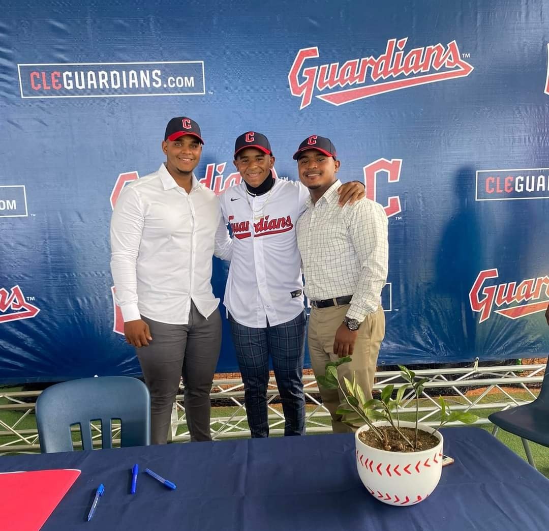 Guardians Prospective on Twitter: "#Guardians have officially signed switch hitting (SS ...