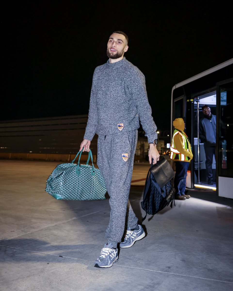 Next stop… Paris 🇫🇷 Chicago Bulls @chicagobulls