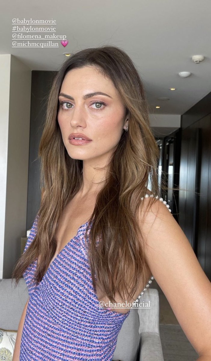 b. on Twitter: "RT @phoebetonkinweb: NEW | Phoebe Tonkin for a Babylon photo call by Filomena ...