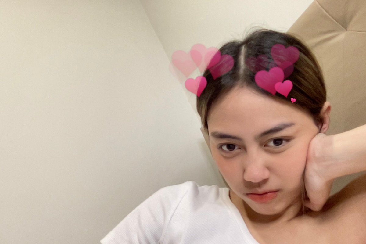 Sisca Saras on Twitter: "Thank u vc nya 🤍😚"