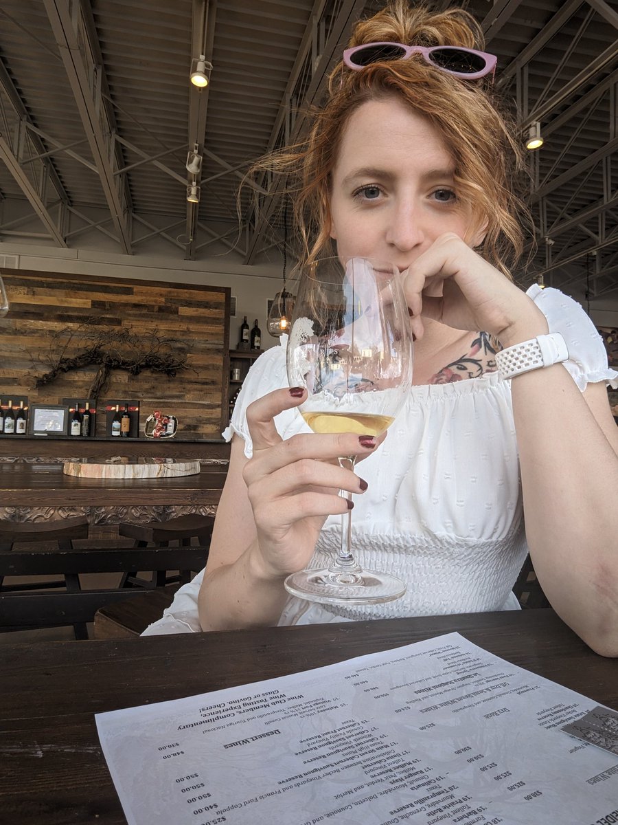 Elizabeth Blackstock on Twitter: "gals day (it's me I'm gals)"