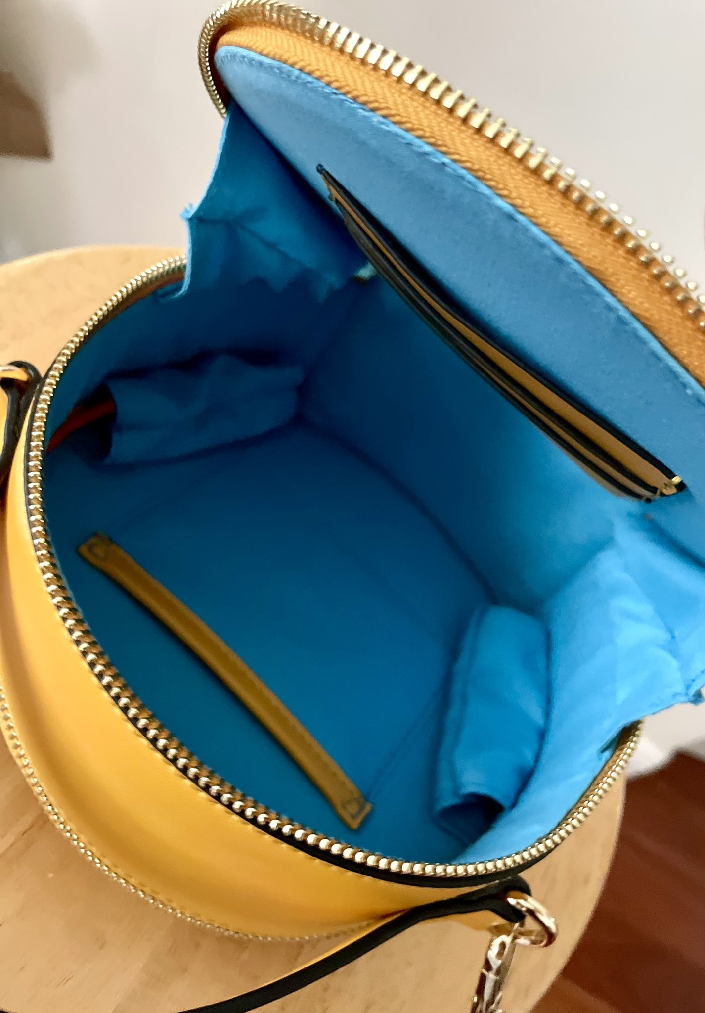 🩸 Mapurl 🩸store reopening 1/21 3 PM PST (@mapurlsyrup) / Twitter