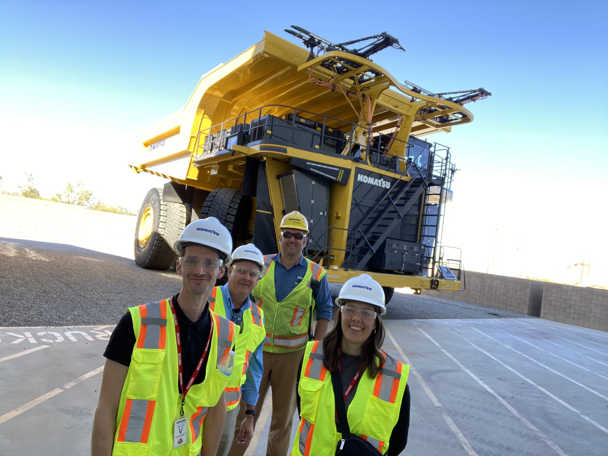 International Mining on Twitter: "IM Editor Dan Gleeson recently toured Komatsu's Arizona ...