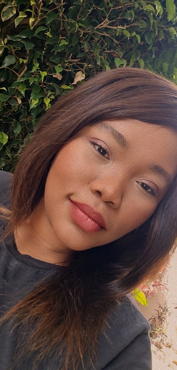 Archbishop On Twitter Rt Aunty Teetee Fine Girl No Pimple 💖