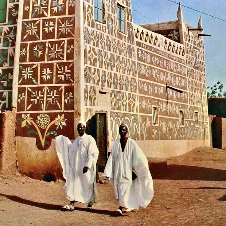 Hausa architecture from Northern Nigeria, is perhaps one of the least ...