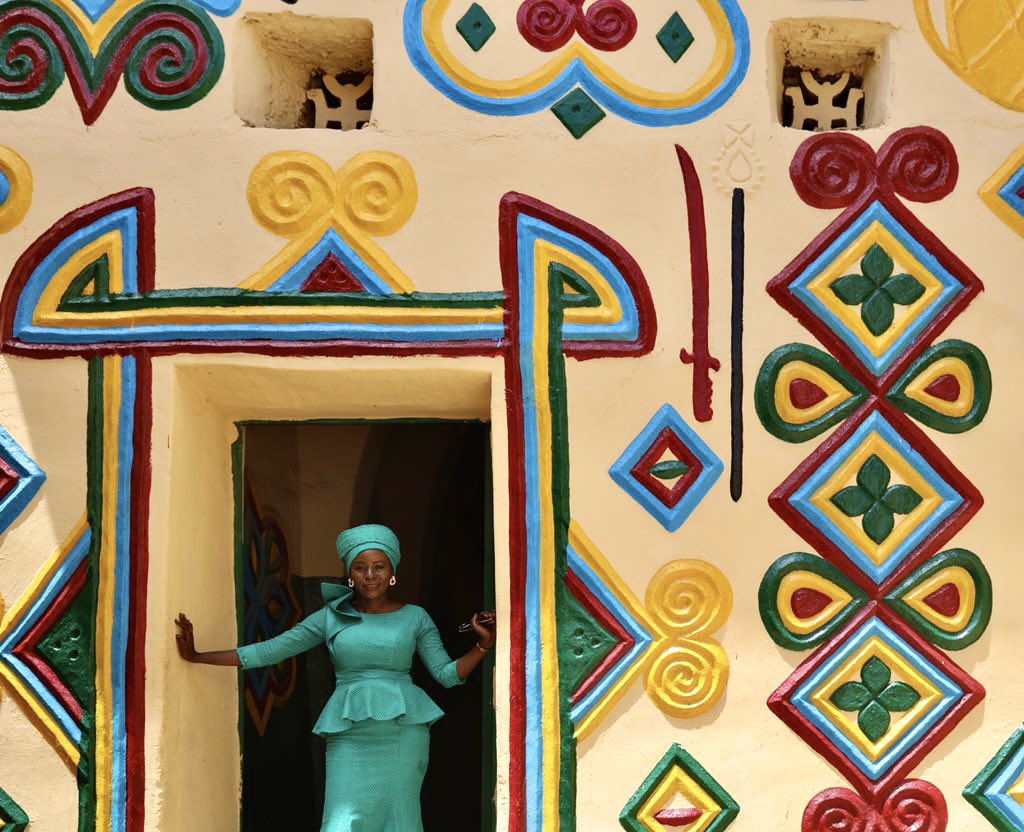 Hausa architecture from Northern Nigeria, is perhaps one of the least ...